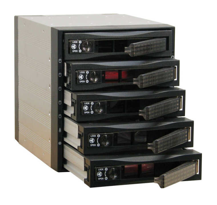 Sunnytek ST-3051SS SATA / SAS Backplane für 5 x HDD / schwarz